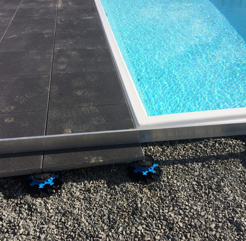 Réalisation dallage sur plots réglables - Pousthomis